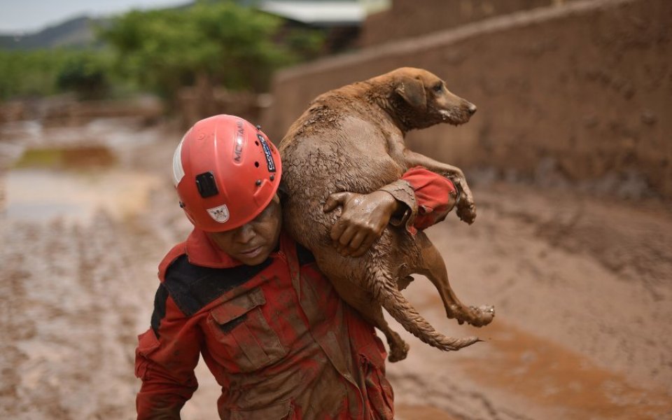 BHP: Mining giant floats £20bn settlement for Samarco dam disaster