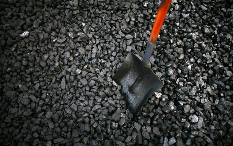 "An exquisitely wrapped lump of coal": Here's how economists are ...