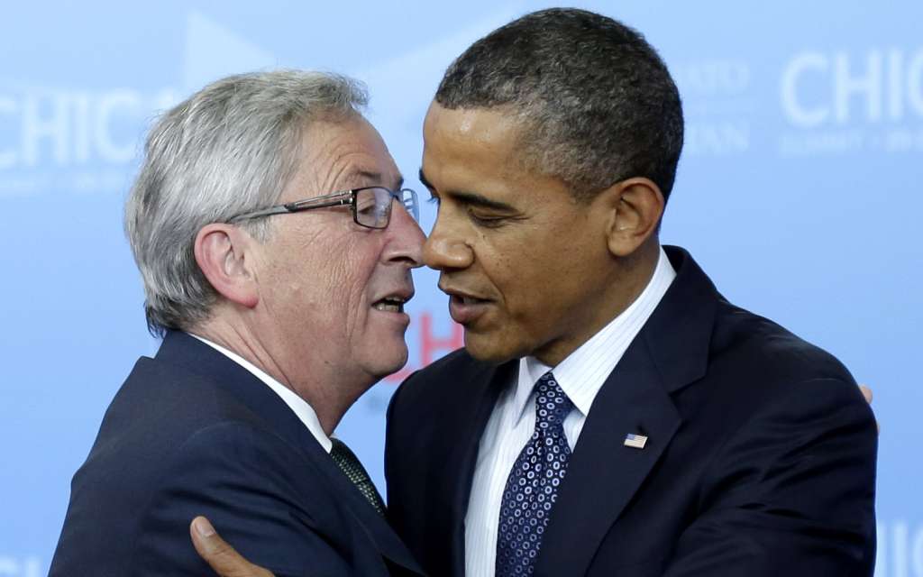 Hug or handshake? A social guide to touching - and what's socially ...