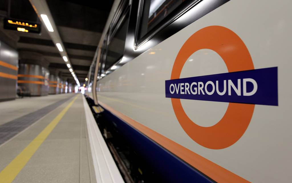 Travel disruption on London Overground between Willesden Junction and ...