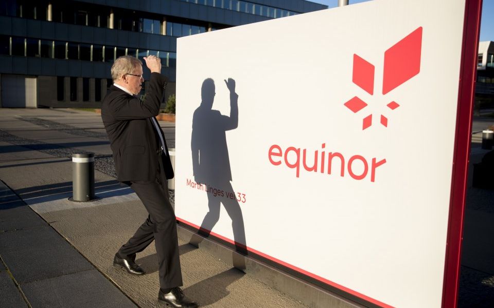 Equinor joins Shell and BP by linking management's pay to climate ...