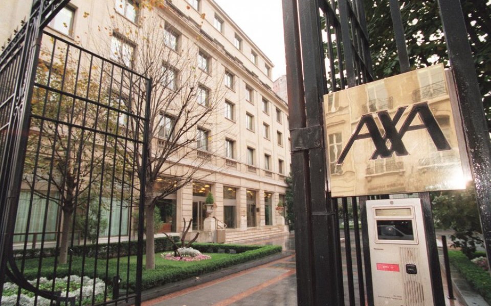 Insurance company Axa ventures further into India, increasing its stake ...