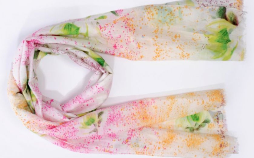 Beautiful Things: a perfect scarf for spring