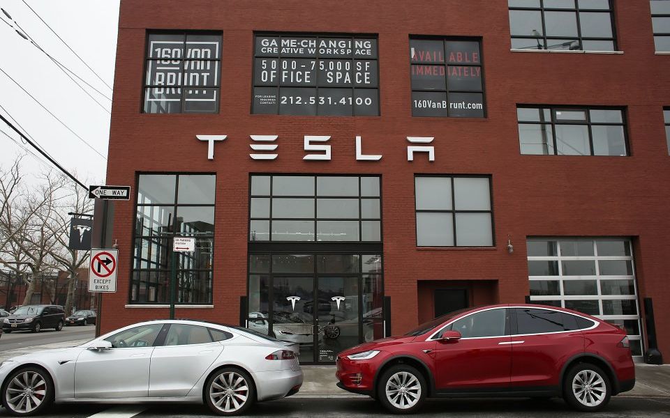 Tesla: Ex-Musk adviser and classmate among trio to head London-listed ...