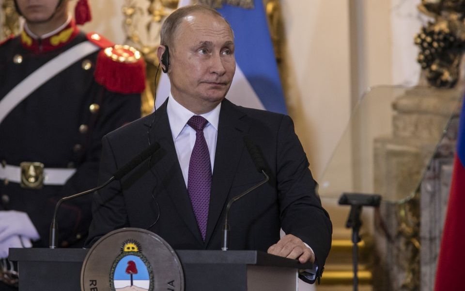 Vladimir Putin says UK and Russia must break 'deadlock' in sour relations