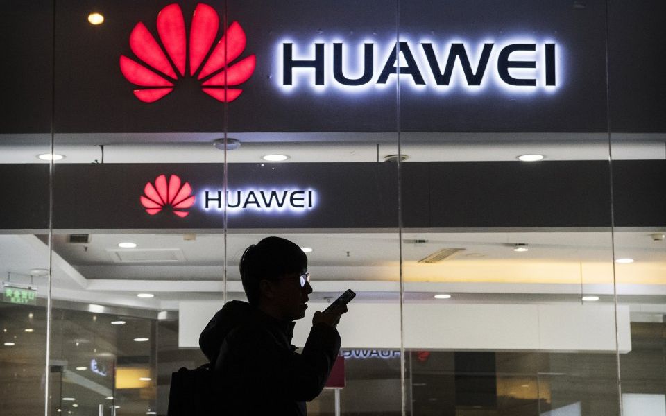 Huawei to build 400-person chip plant near Arm Holdings headquarters in ...
