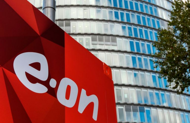 Energy firm Eon to slash hundreds of UK jobs - CityAM : CityAM