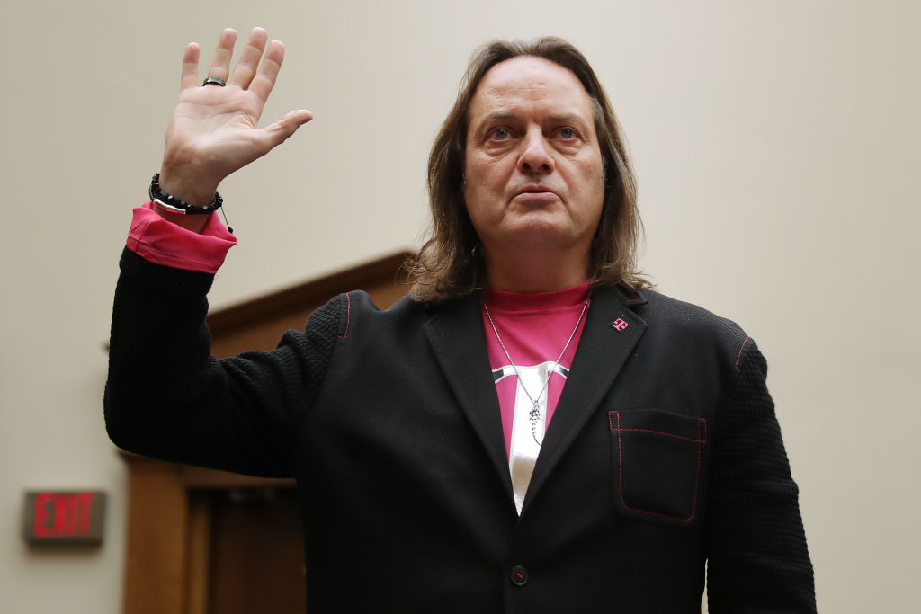 John Legere to step down as T-Mobile USA chief executive