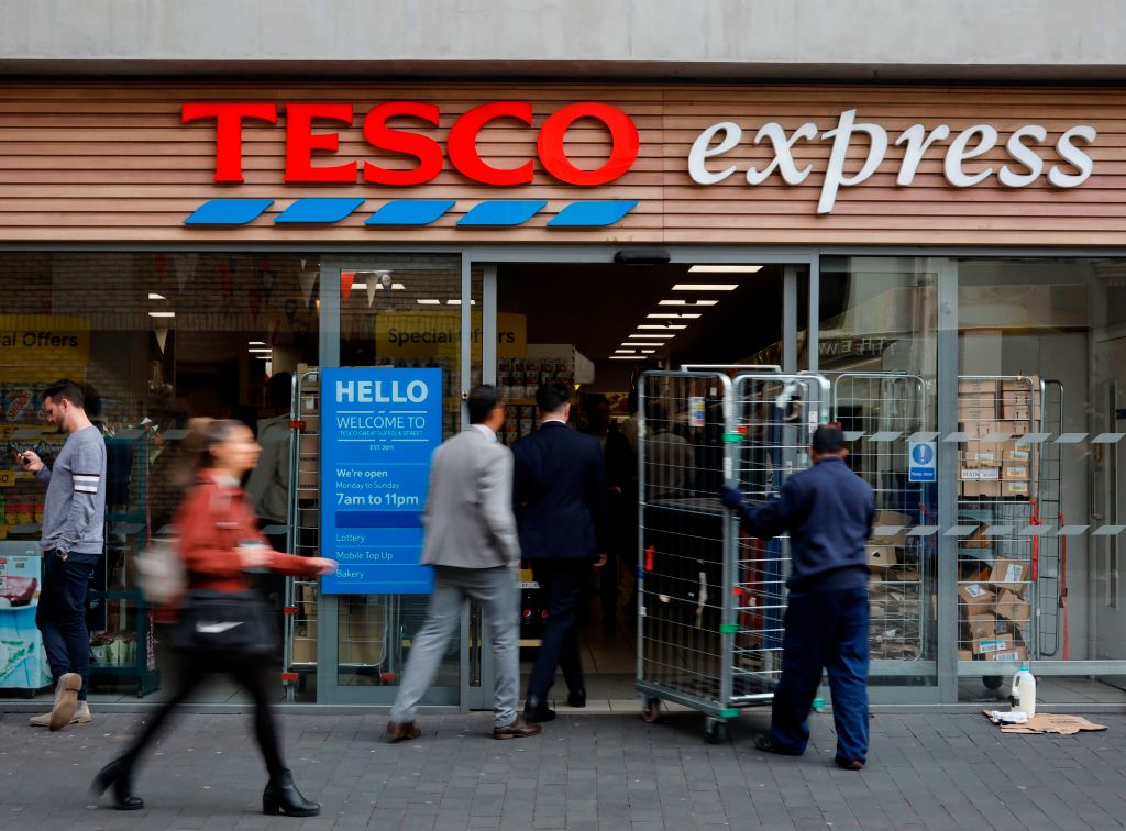 Top Tesco executive Tony Hoggett to step down after 30 years