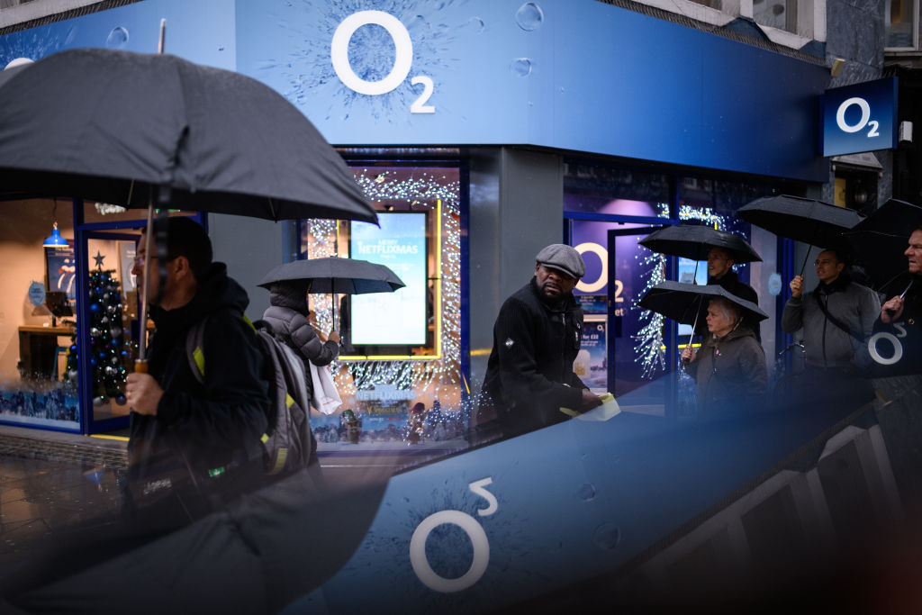 O2 revenue rises for third year running as it beefs up customer base