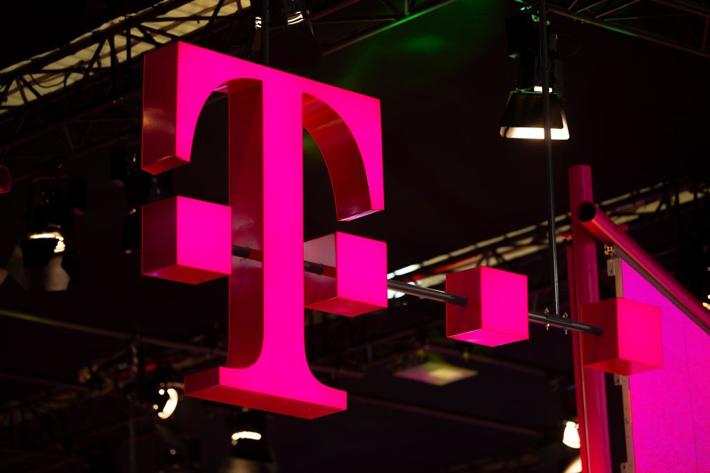 T-Mobile owner Deutsche Telekom forecasts slower core earnings growth
