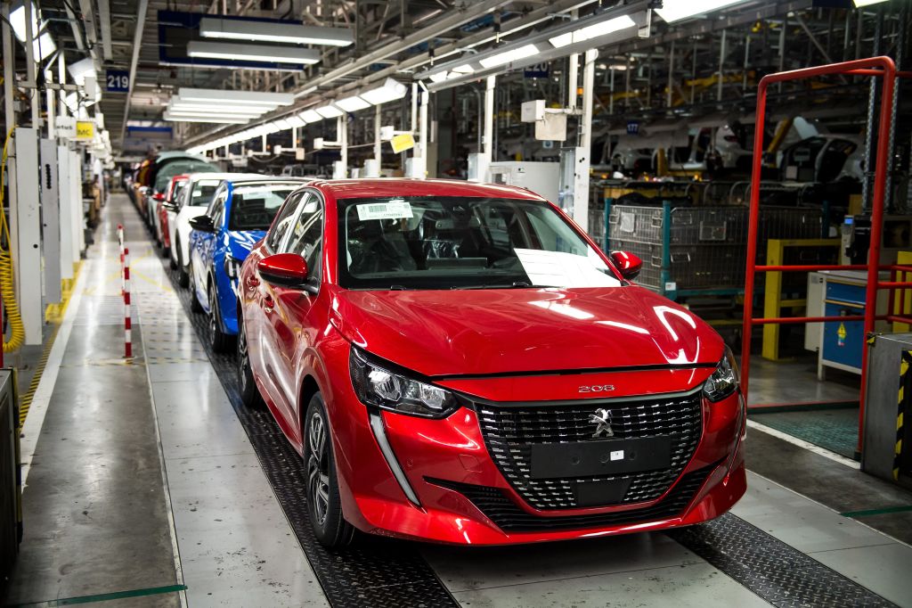 Peugeot maker PSA sales slump as coronavirus crashes car market