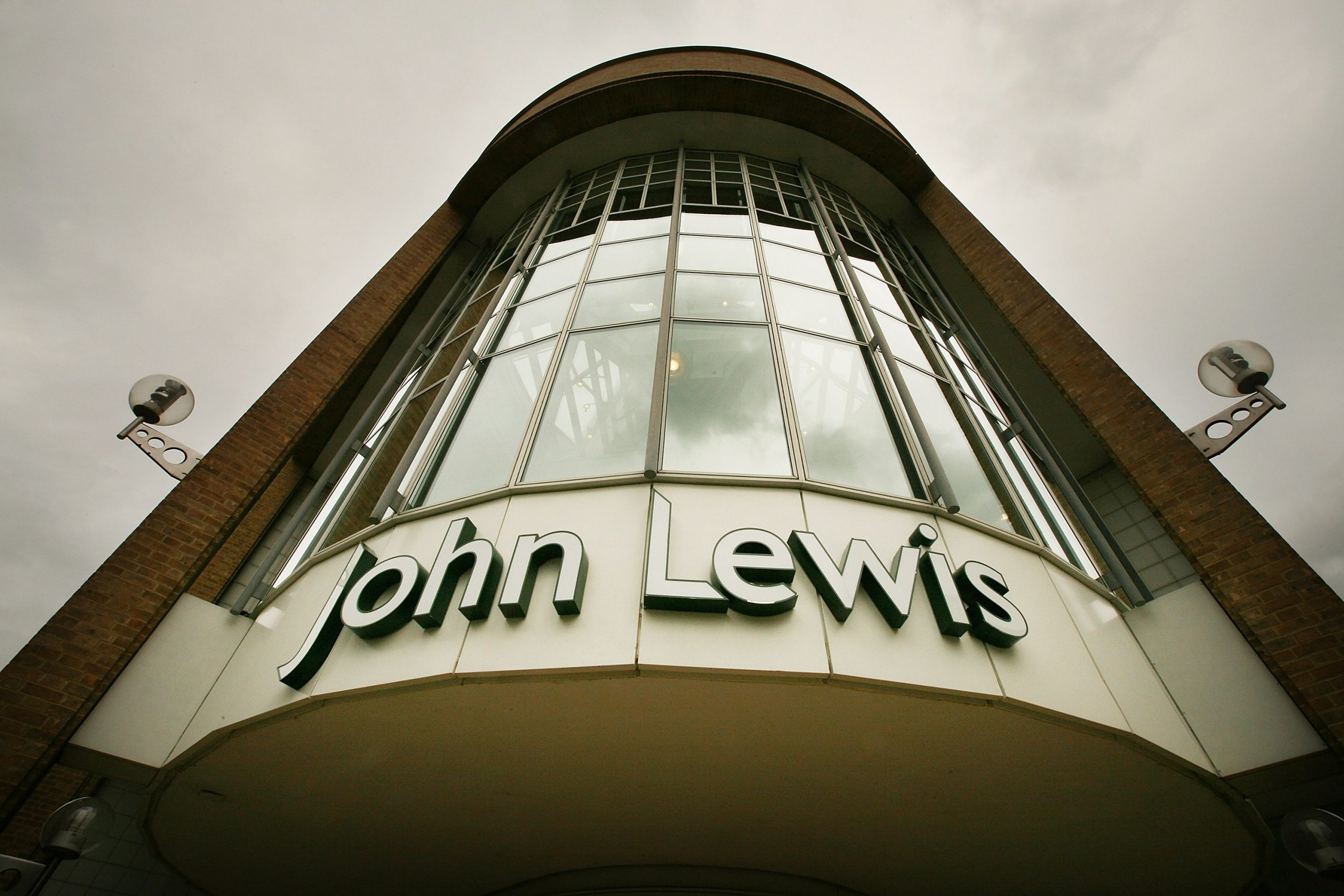 M&S turned it around and is now in FTSE 100. Here's why John Lewis is ...