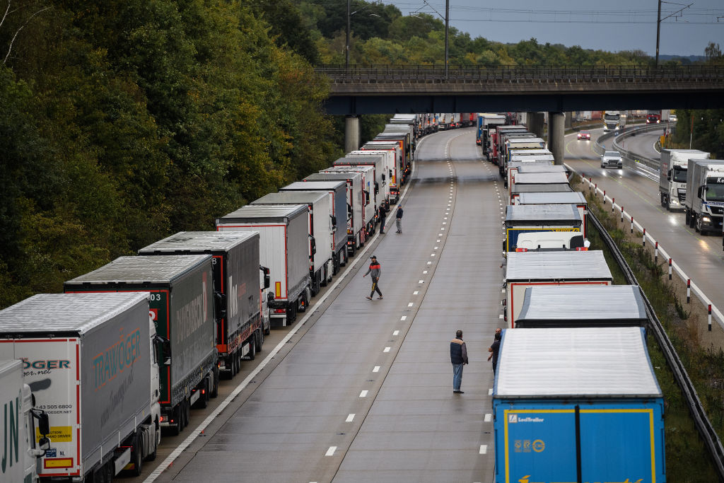 Brexit: Portaloos to be set up in Kent for potential lorry queue chaos