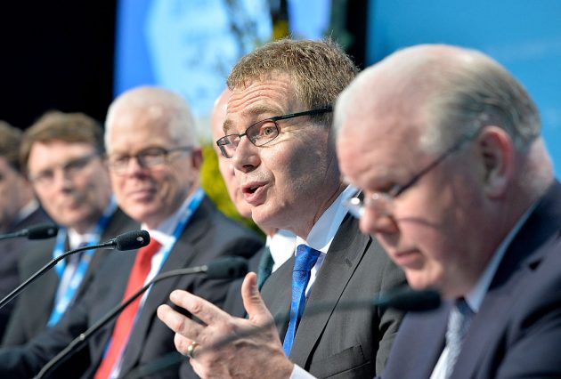 New chairman for Shell as CEO takes 42 per cent pay cut - CityAM : CityAM