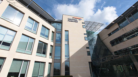 British Airways considers selling its Heathrow HQ in homeworking shift