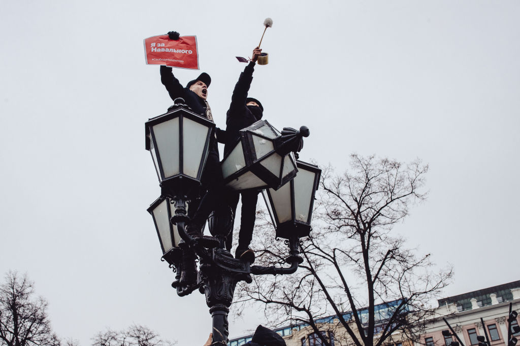 Russia's Sputnik news agency halts operations in Britain