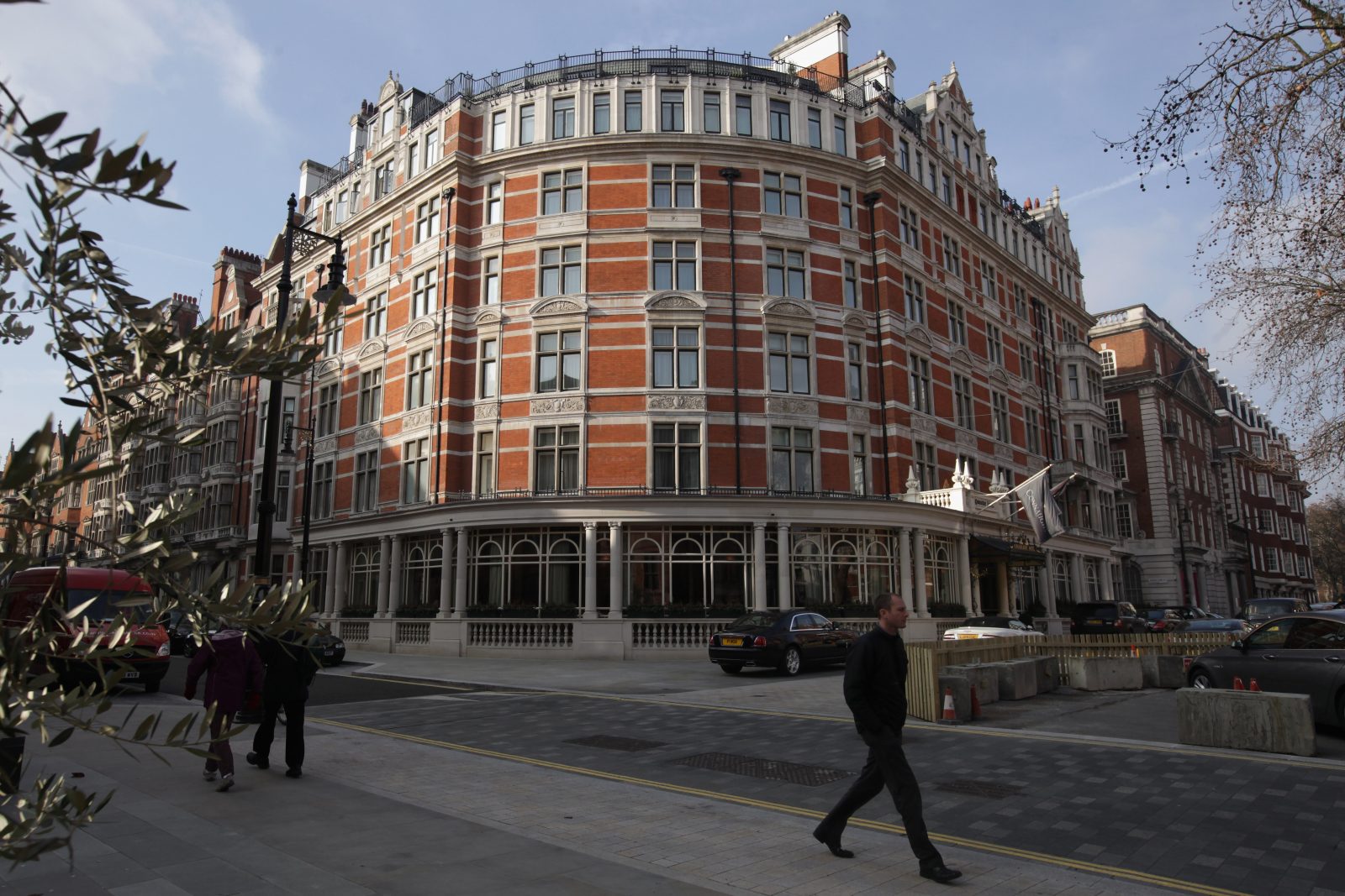 Manchester beats London, as capital's hotels struggle to return to pre ...