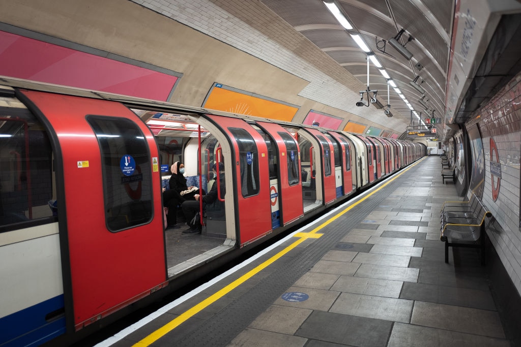 New tube map featuring the Elizabeth Line unveiled by Transport for London