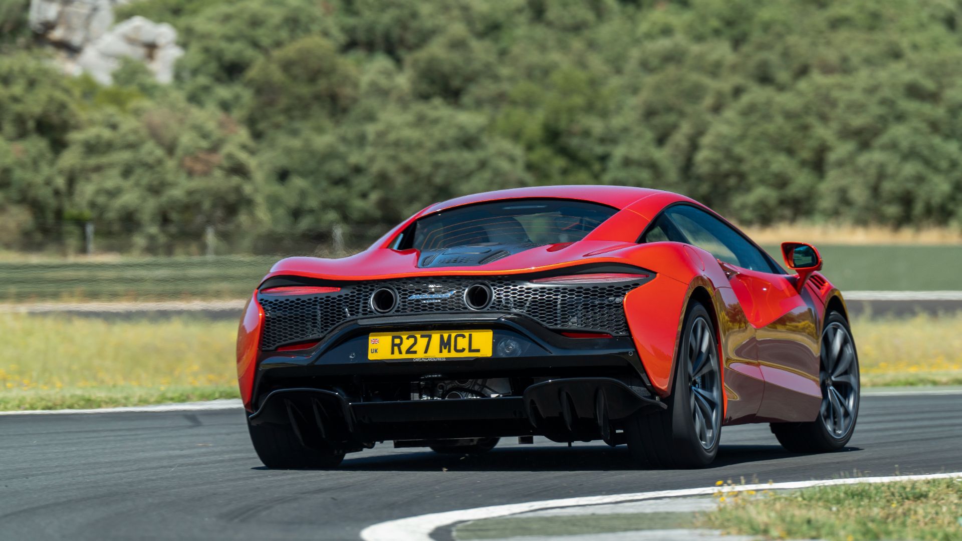 McLaren puts iconic Woking HQ up for sale for £200m