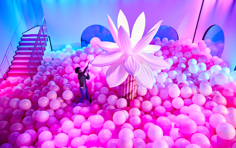 A new London ball pit is opening that's bigger than Ballie Ballerson