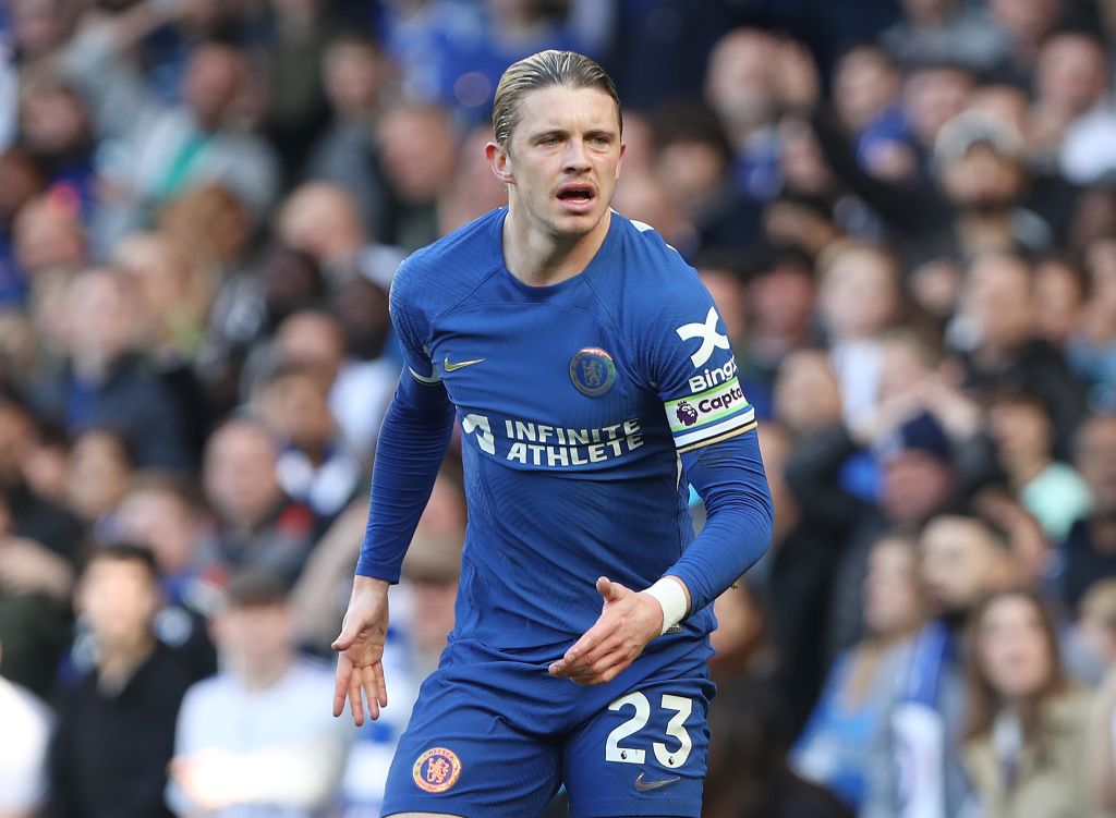 Mascot row: Chelsea boss Pochettino defends 'great kid' Gallagher