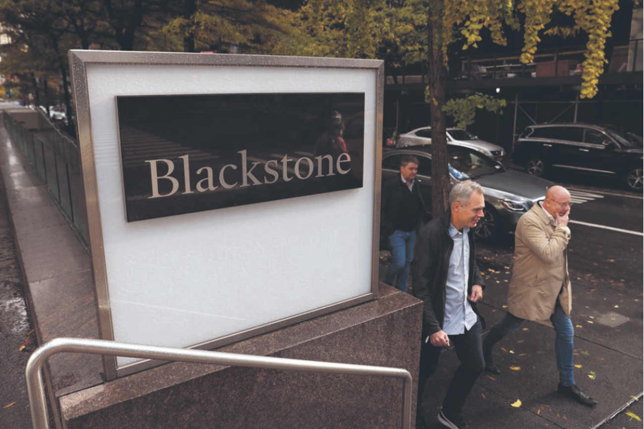 Blackstone: Private equity giant backs £10bn UK data centre deal