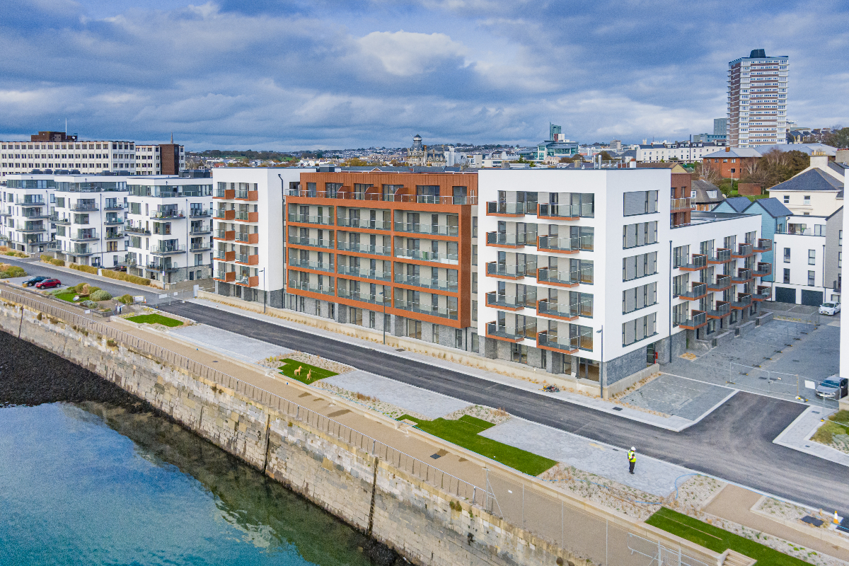 Vistry: Housebuilder boss quits as output falls