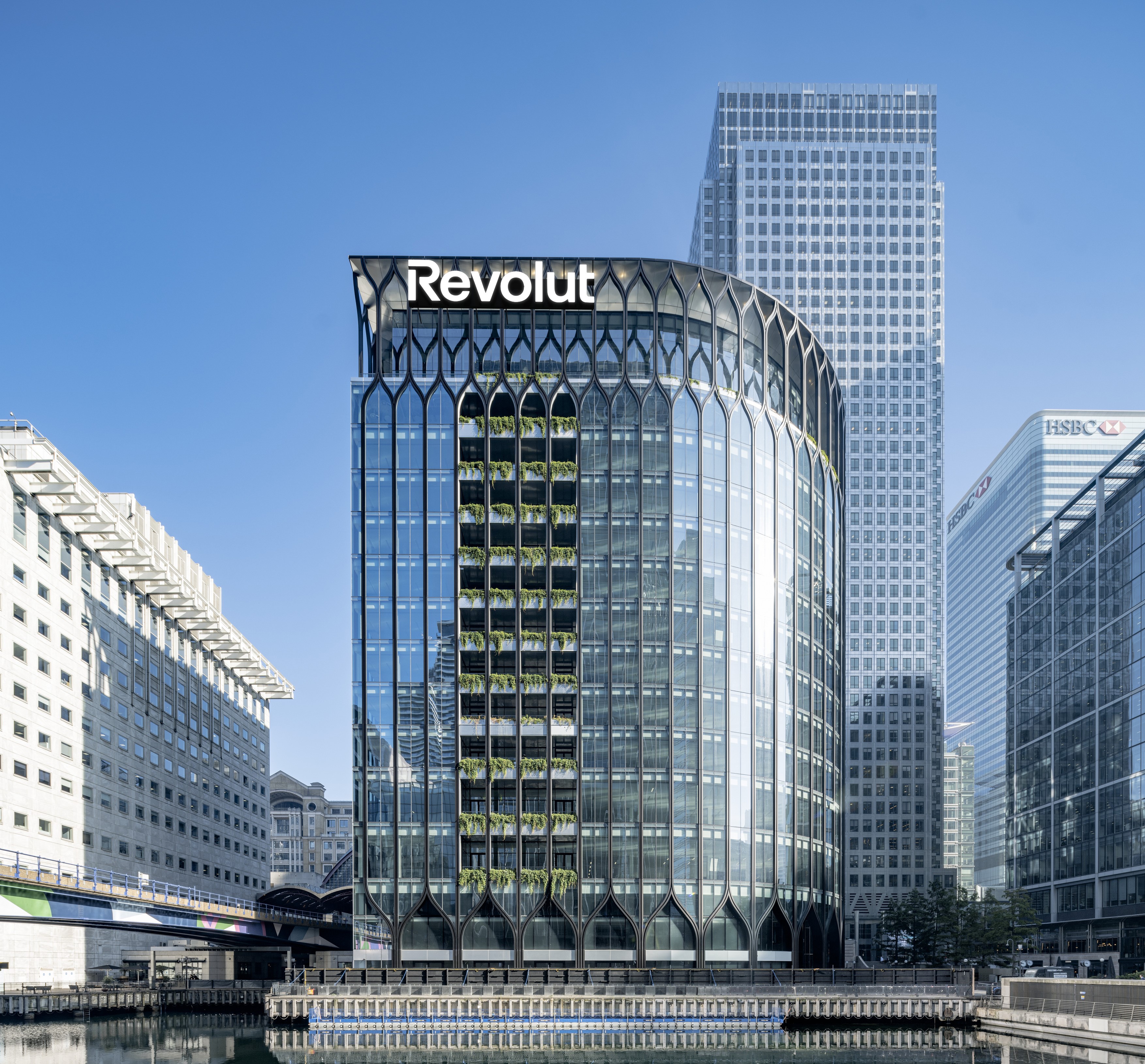 Revolut to move headquarters to heart of Canary Wharf as it awaits UK ...