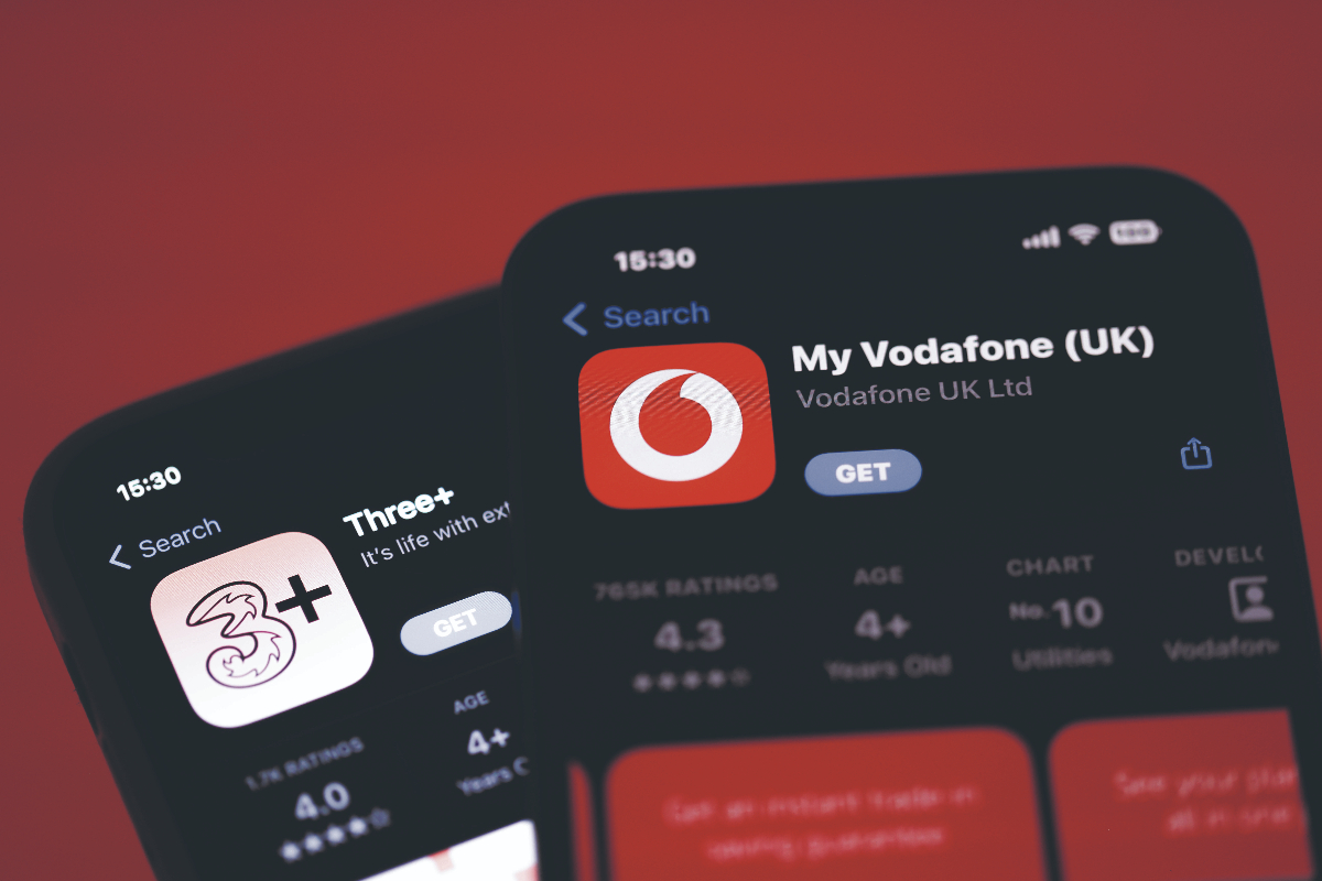 Vodafone agrees to pay £1bn for C&W Worldwide