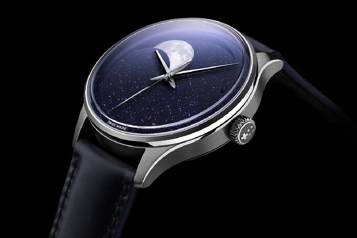 Lunar ticks: How the moonphase rose once again