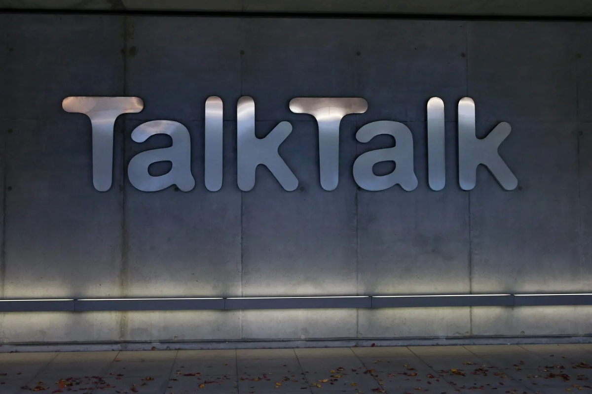 Talktalk agrees £400m lifeline as leadership changes confirmed