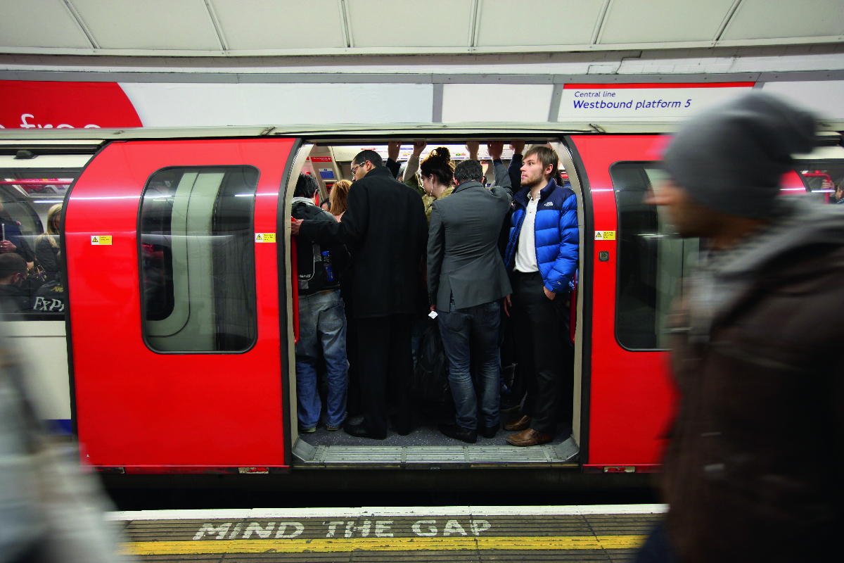 Cable fault causes London Underground disruption and fire