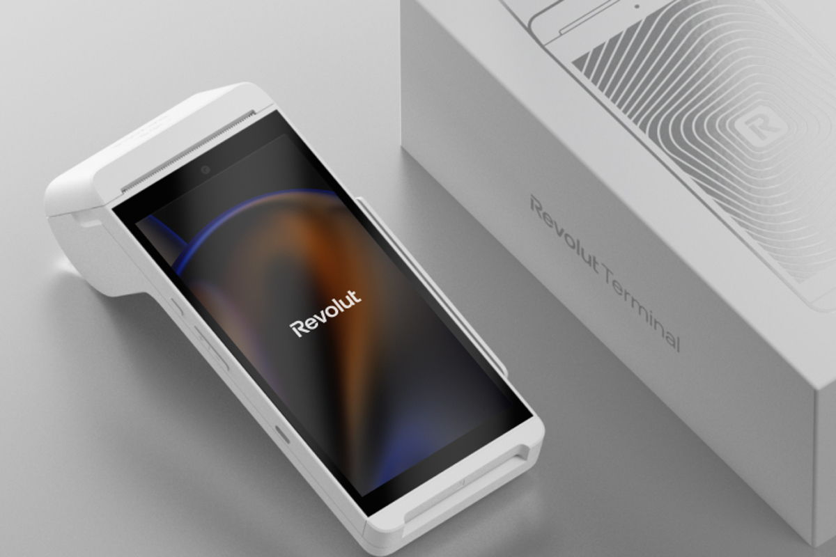 Revolut takes on Square with payment terminal for larger businesses