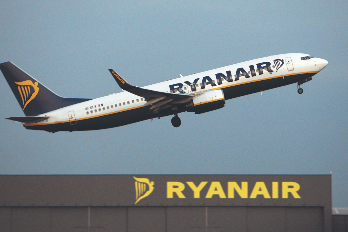 Elon Musk flirts with Ryanair acquisition