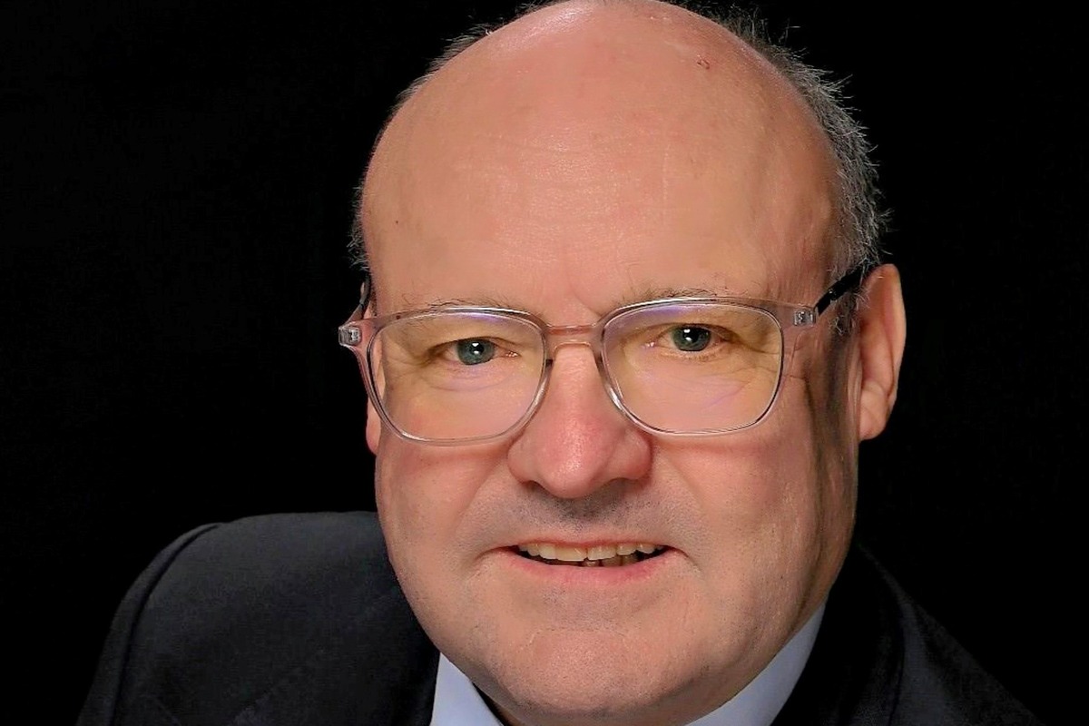 Reeves ramps up pressure on regulators in bid for growth