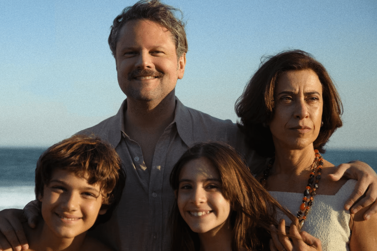 Unicorn play: Mike Bartlett's sharp Stephen Mangan throuple play