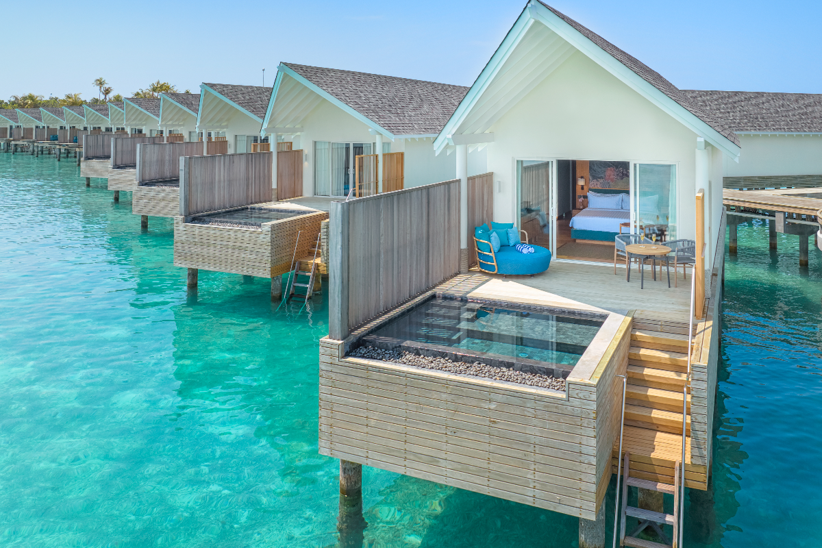 Aviva back into Lloyd's for first time in two decades after £242m ...