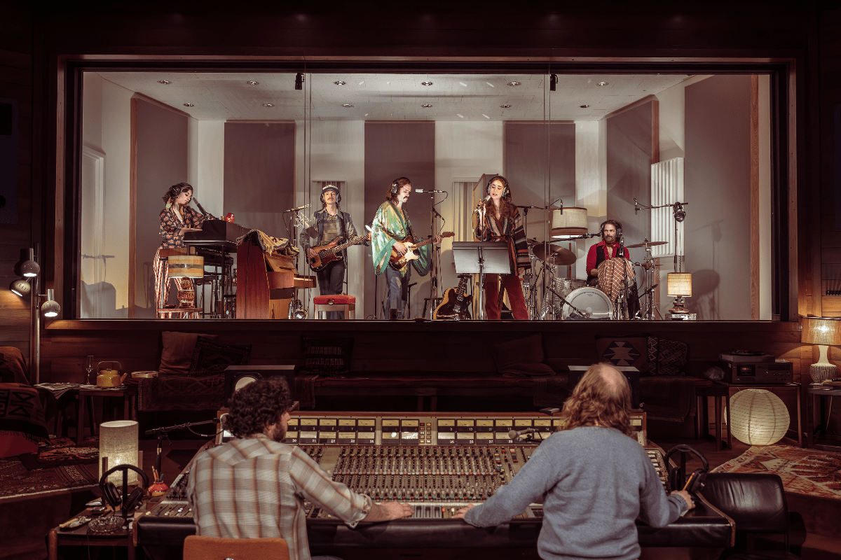 Stereophonic play review: Fleetwood Mac musical is a sensation