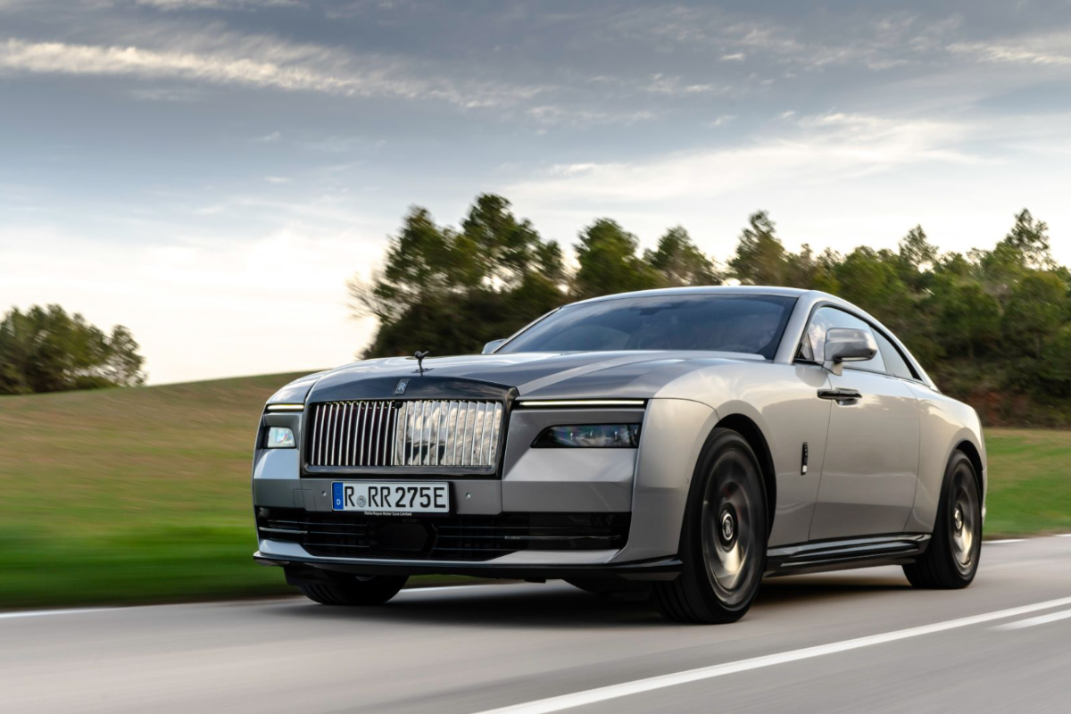 Rolls-Royce: Shares in FTSE 100 firm jump on SMR news