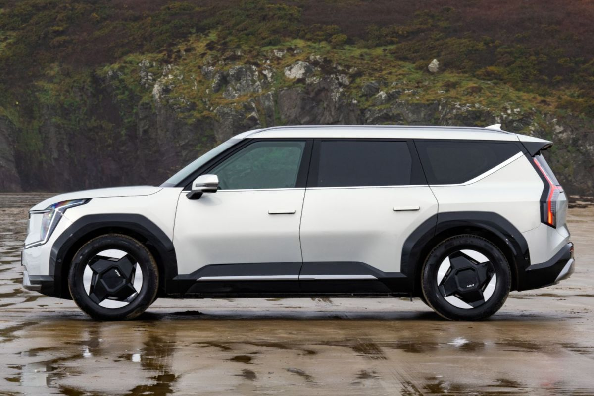 Kia EV9 review: electric SUV is a Range Rover rival