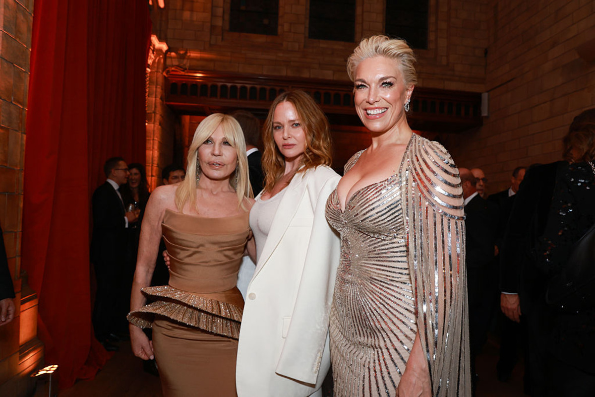 Stella McCartney: Losses widen as sales hit 15-year low