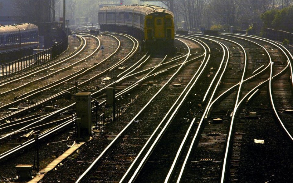 Network Rail faces prosecution over deadly train crash